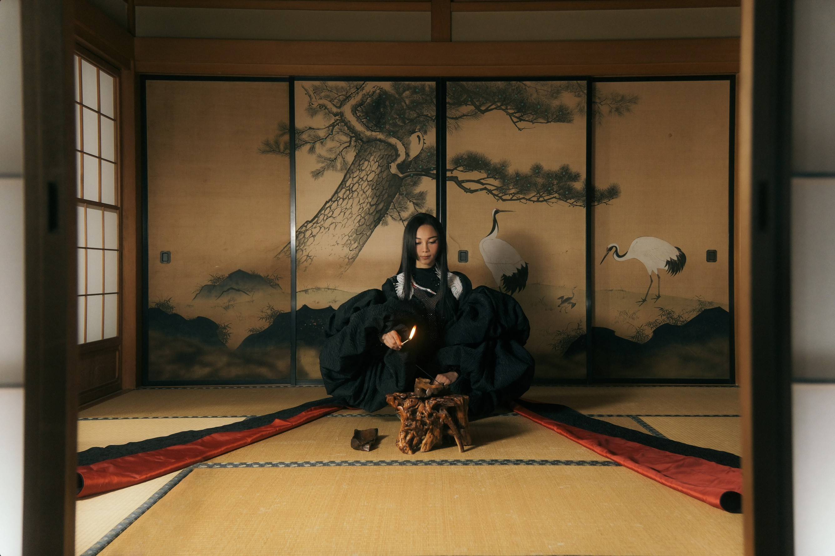 AGA 江海迦新作《MIZU》MV面世 混乱现实乐园中 先爱自己再爱他人 - 360娱乐，你开心就好